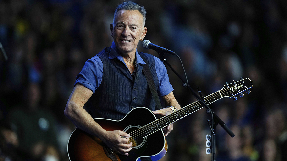 Bruce Springsteen releases song for Minneapolis slamming ICE, Trump ...