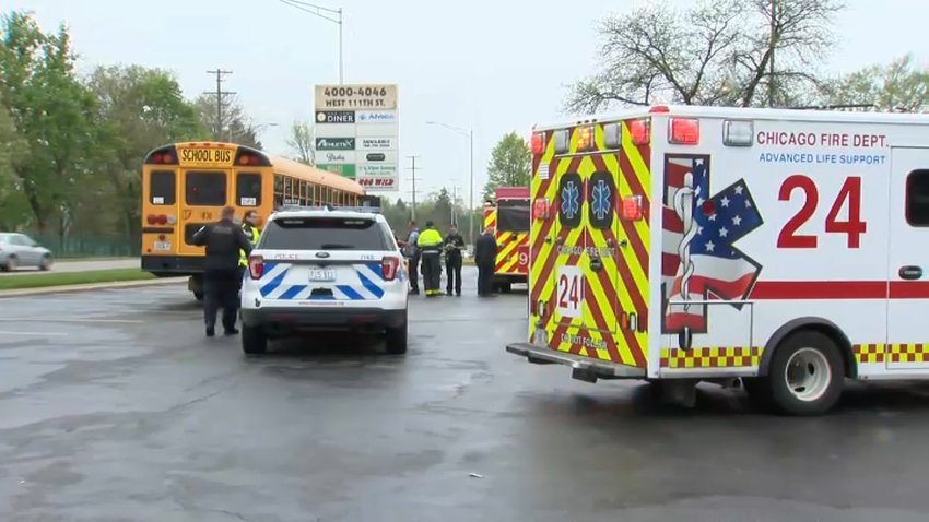 19 hurt, including students, after school bus crash in Chicago – NBC ...