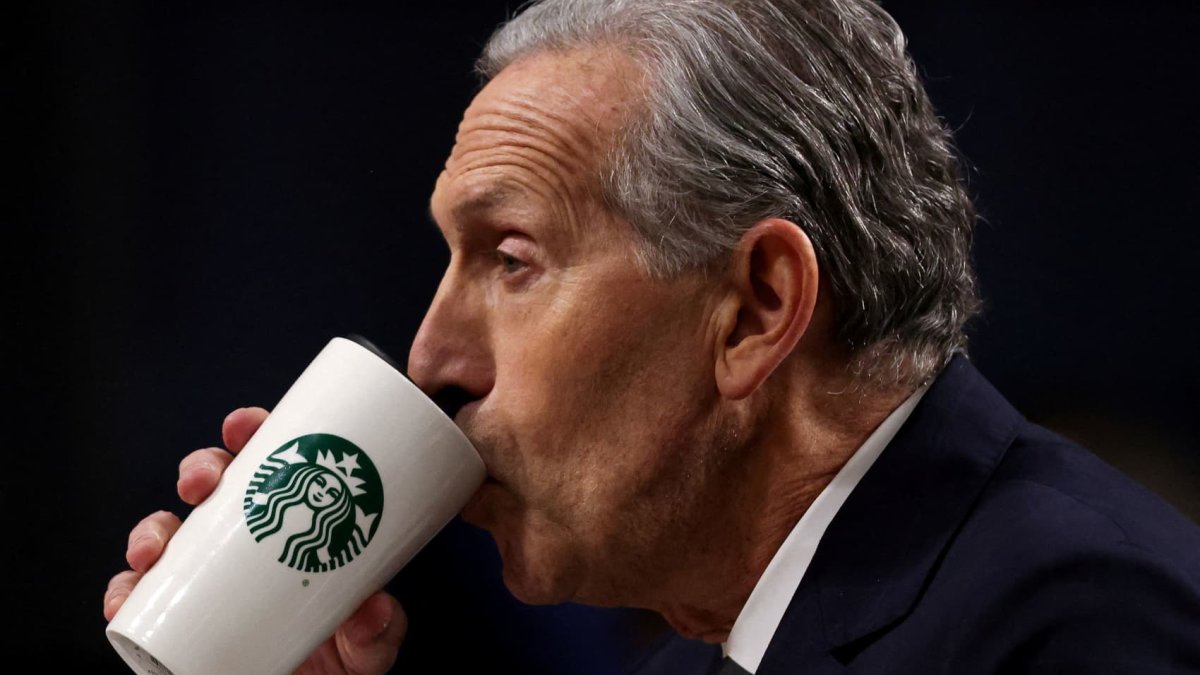 Howard Schultz says he ‘did a cartwheel’ when Starbucks CEO Niccol coined ‘back to Starbucks ...