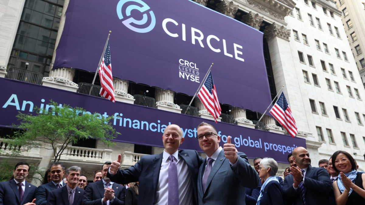 Stablecoin issuer Circle soars 168% in NYSE debut after pricing IPO ...