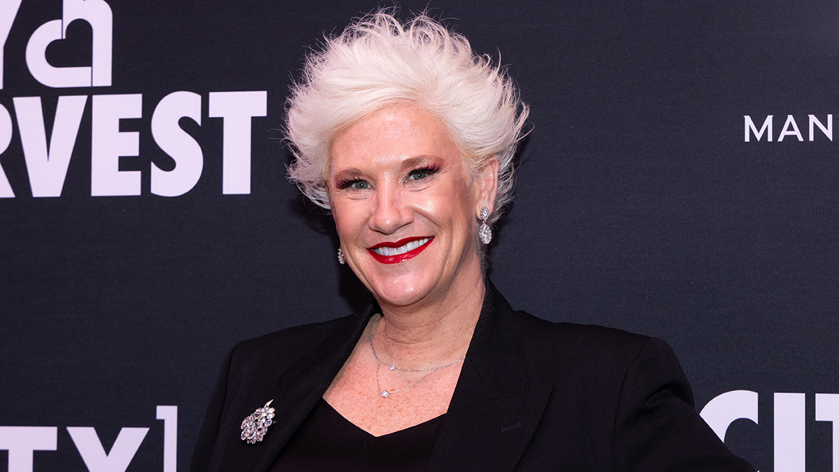 Anne Burrell, Food Network star, dies at 55 – NBC Chicago