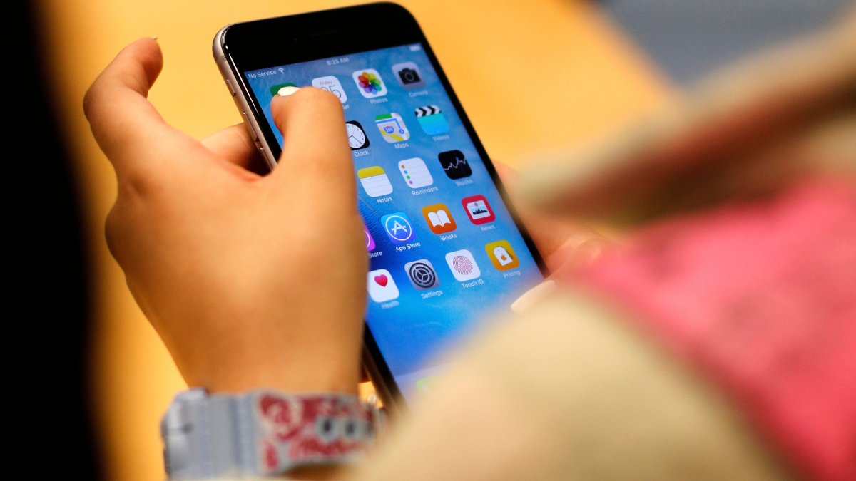 Smartphones targeted by Chinese hackers: ‘mobile security crisis’ – NBC ...