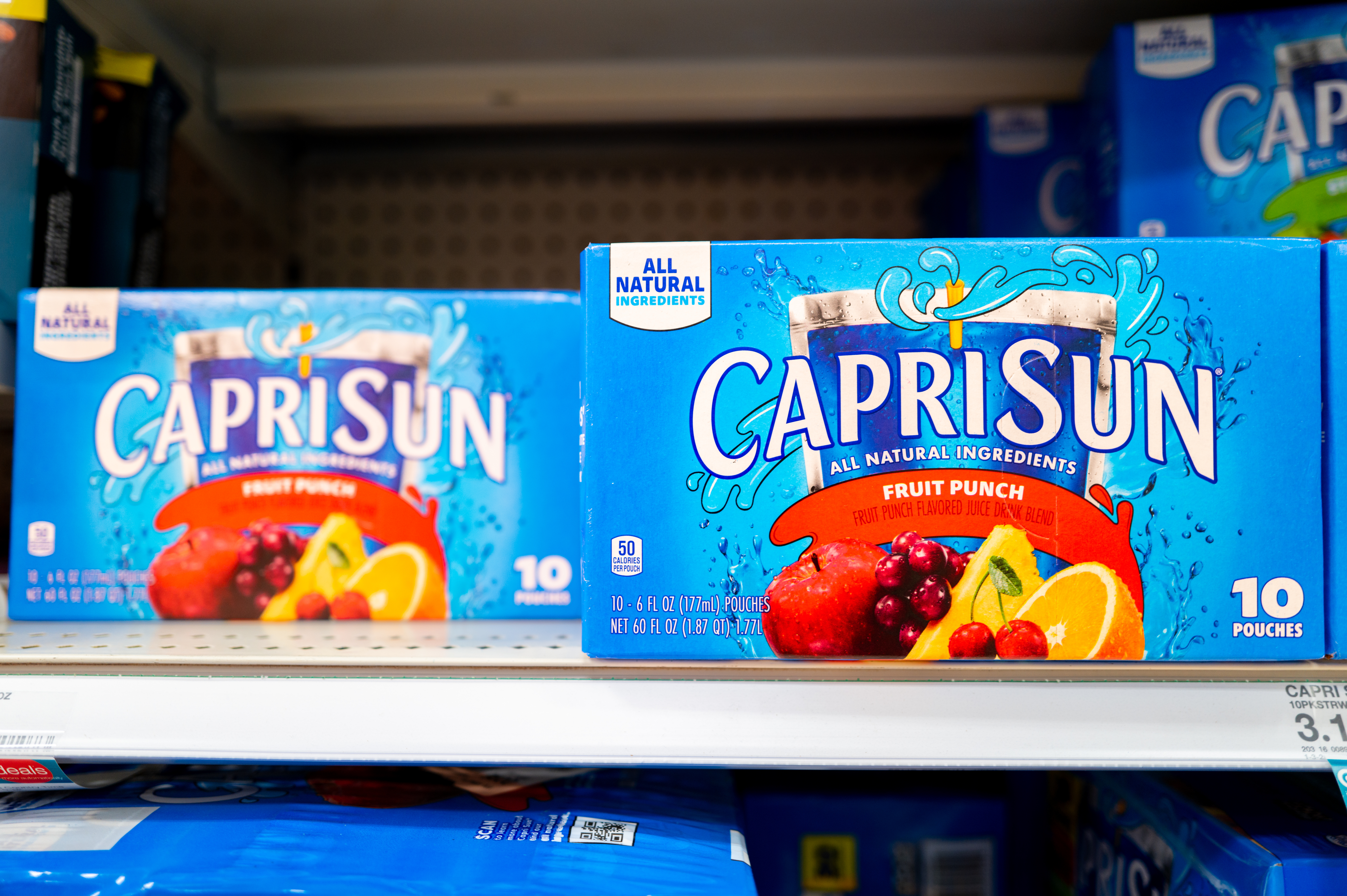 Capri Sun releases 15-inch pouch to celebrate summer solstice – NBC Chicago