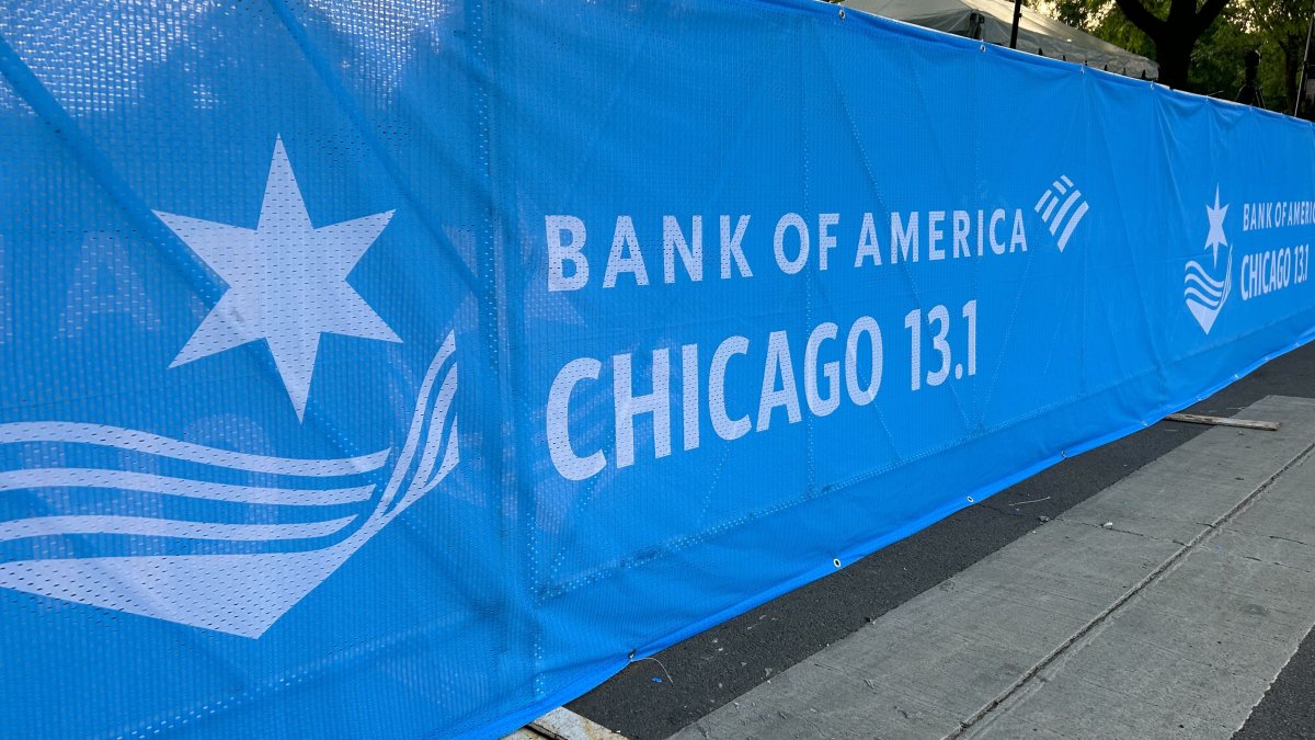 Watch: Bank of America Chicago 13.1 Finish Line – NBC Chicago