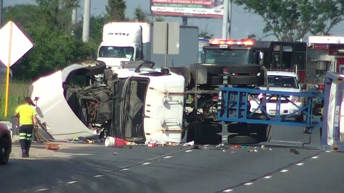 Chicago traffic: I-55 lanes closed due to suburban semi crash – NBC Chicago