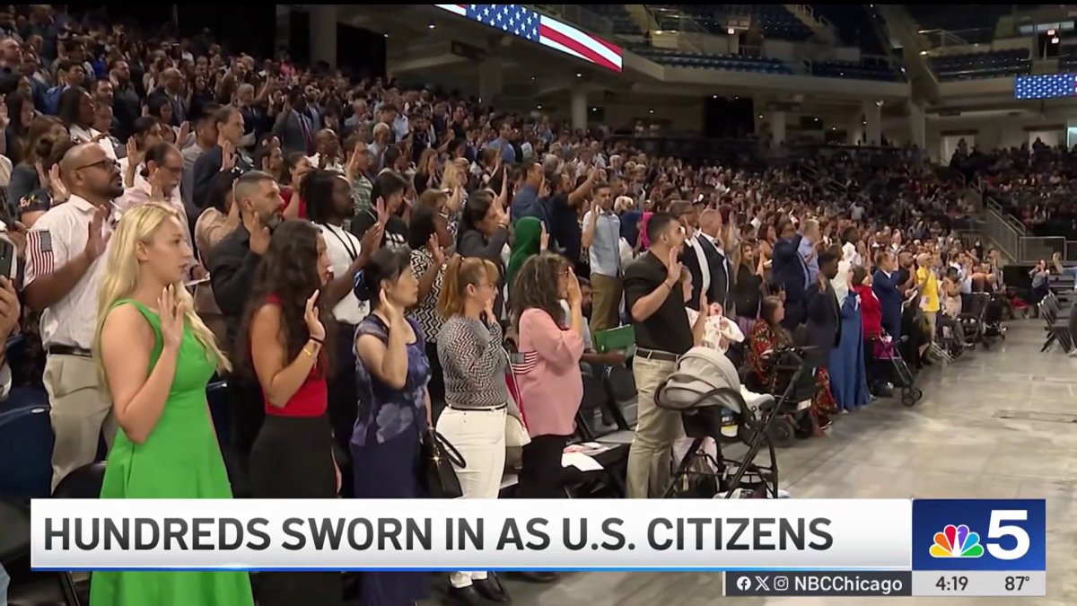 Hundreds sworn in as U.S. citizens at naturalization ceremony – NBC Chicago