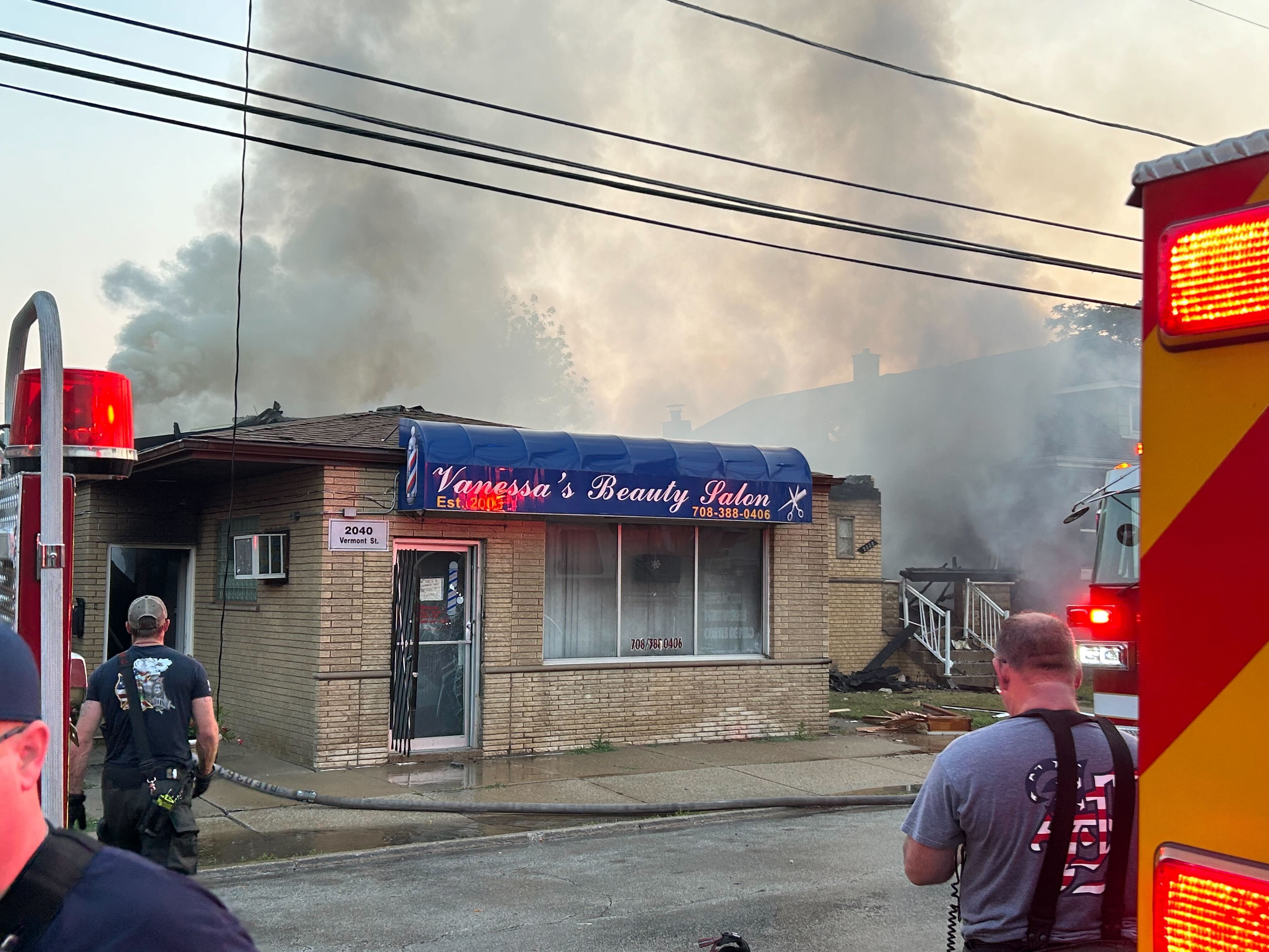 Blue Island blaze destroys home’ arson investigator on scene – NBC Chicago