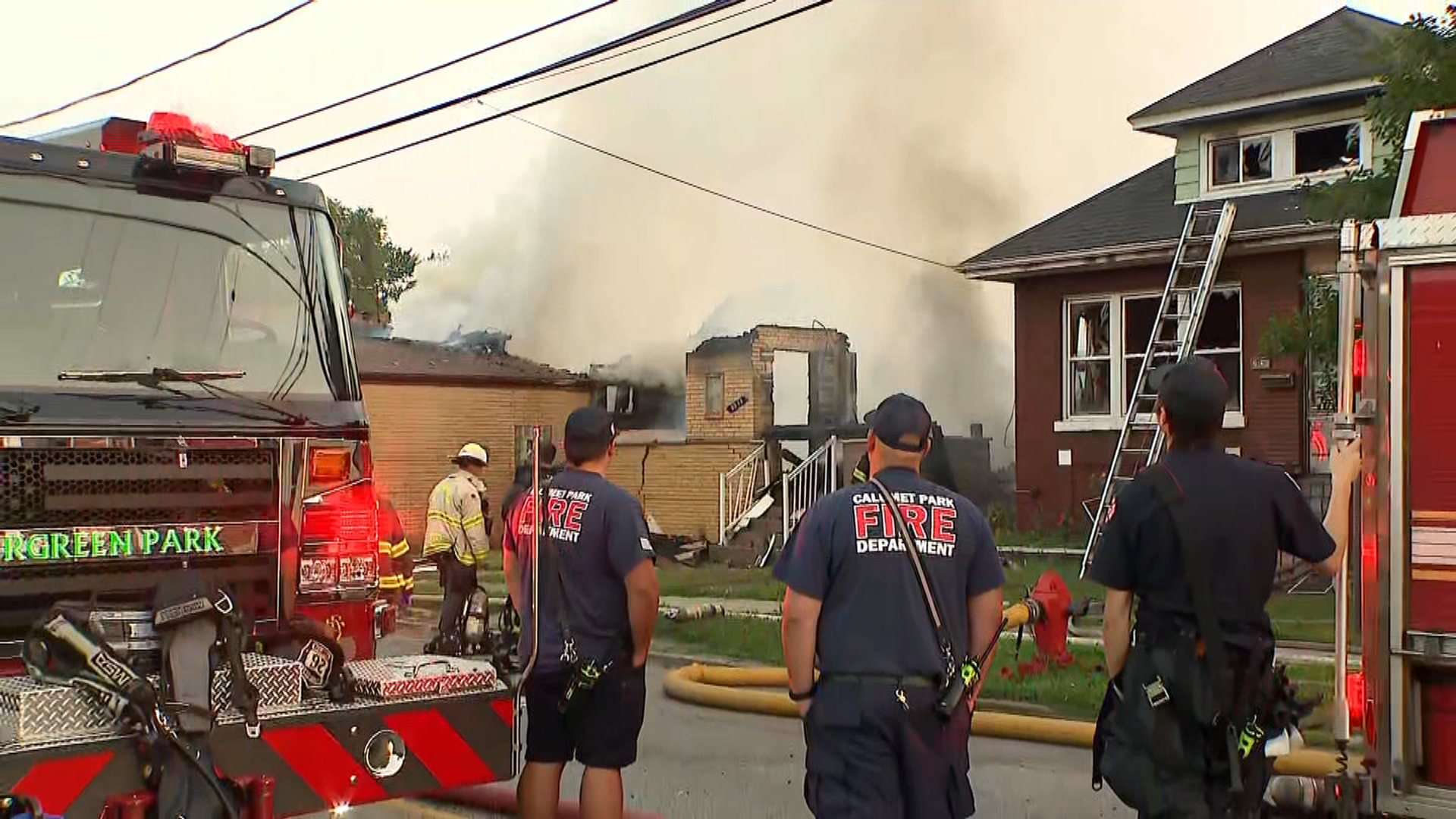 Blue Island blaze destroys home’ arson investigator on scene – NBC Chicago