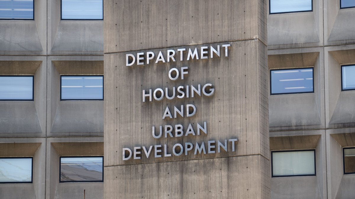 Families, kids most at risk of losing HUD housing under Trump proposal ...