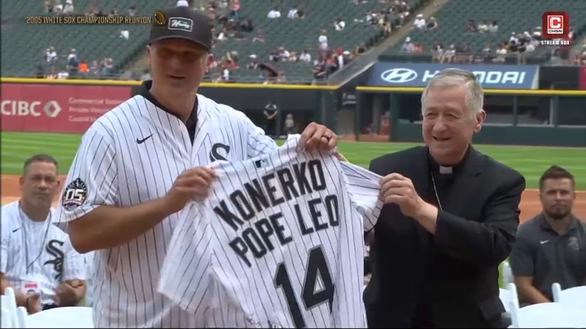 Pope Leo gives White Sox legend Paul Konerko the perfect gift – NBC Chicago