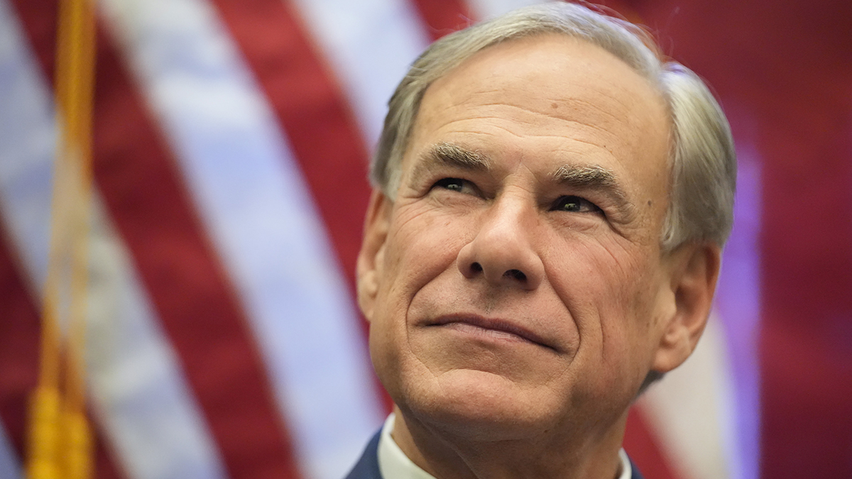 Texas National Guard willing to deploy to Chicago if Trump calls – NBC ...