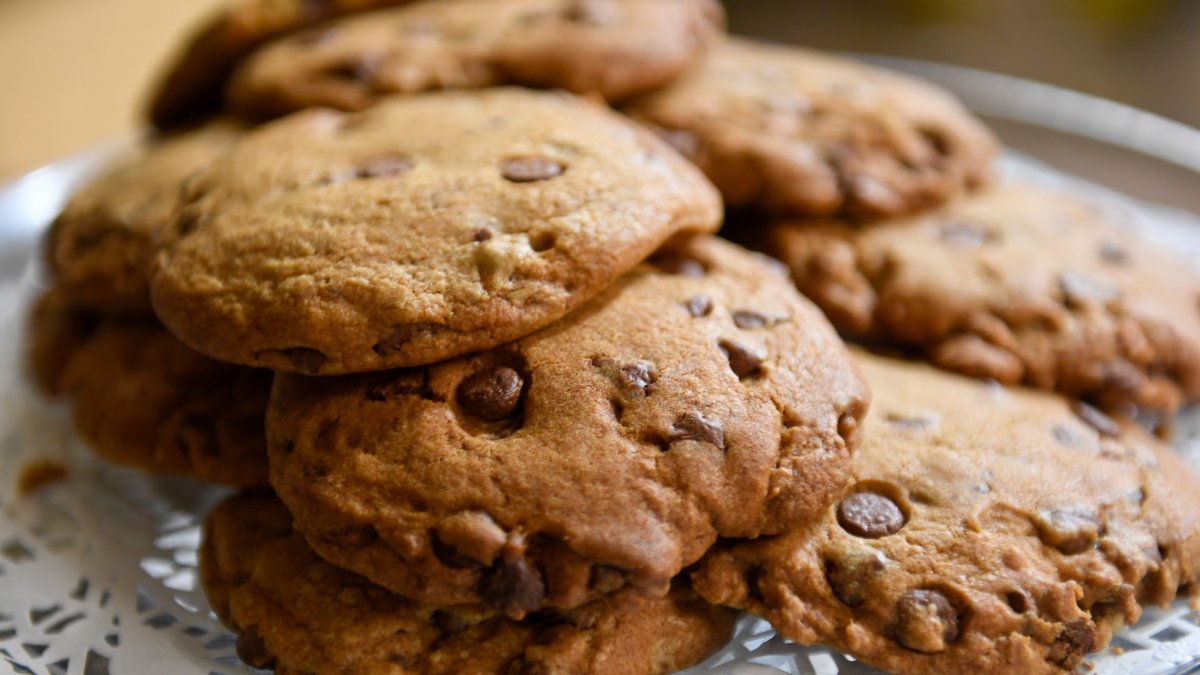15 National Chocolate Chip Cookie Day deals – NBC Chicago