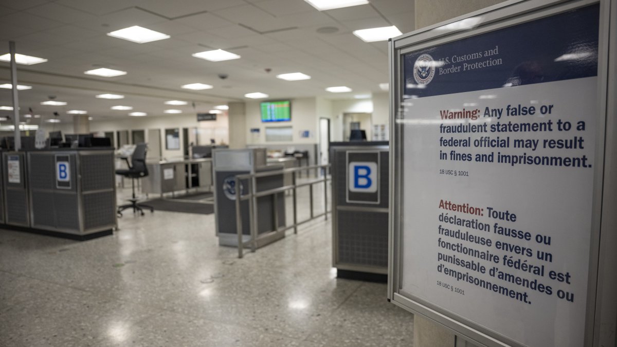 A Chinese student was questioned for hours in U.S., then sent back ...