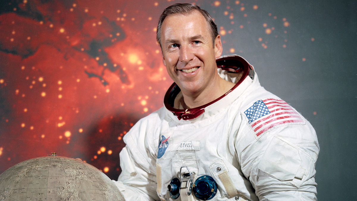 Jim Lovell, the commander of Apollo 13, dies at 97 – NBC Chicago