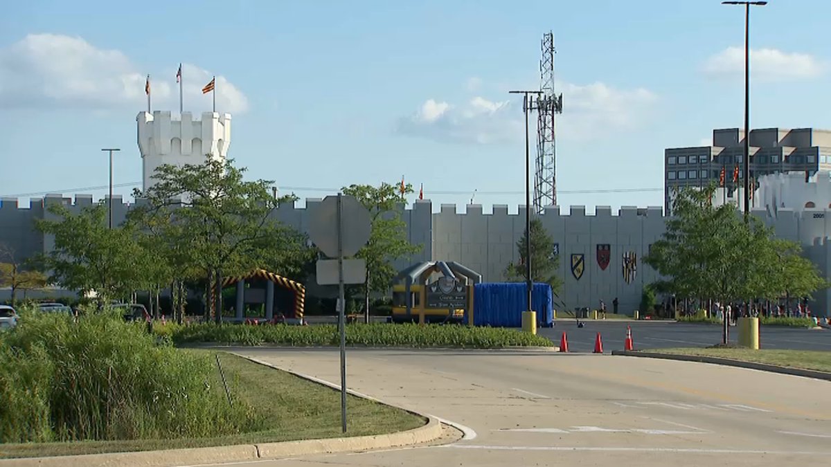 Medieval Times in Schaumburg cancels show as boil order continues – NBC ...