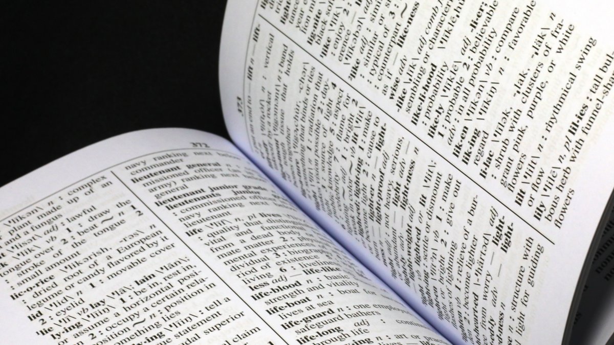 Merriam-Webster adds over 5,000 words to Collegiate Dictionary – NBC ...
