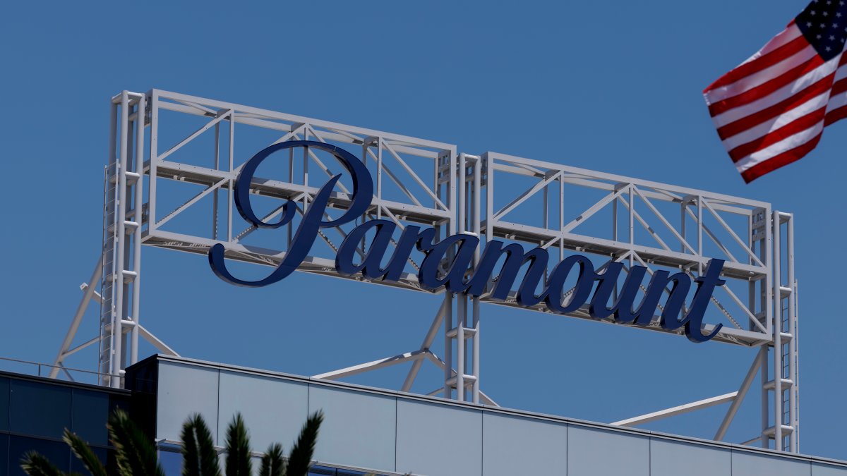 Paramount Skydance prepares bid for Warner Bros. Discovery – NBC Chicago