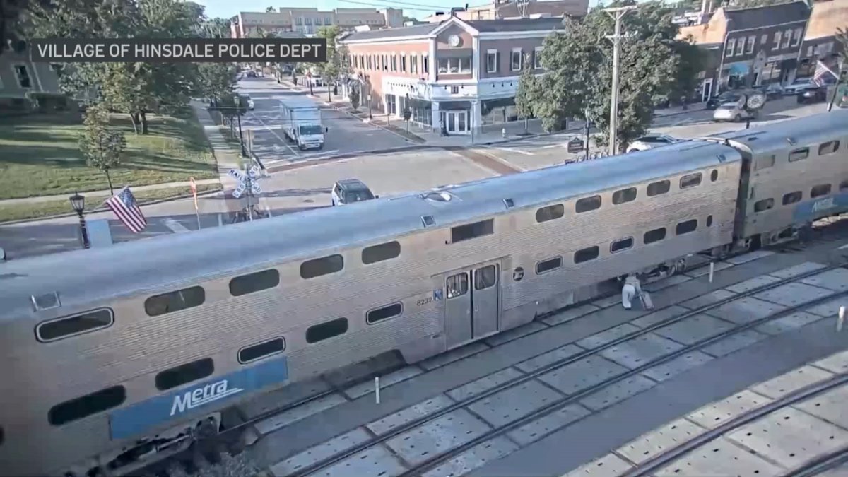 Shocking video shows woman sliding under Metra train in Hinsdale – NBC ...