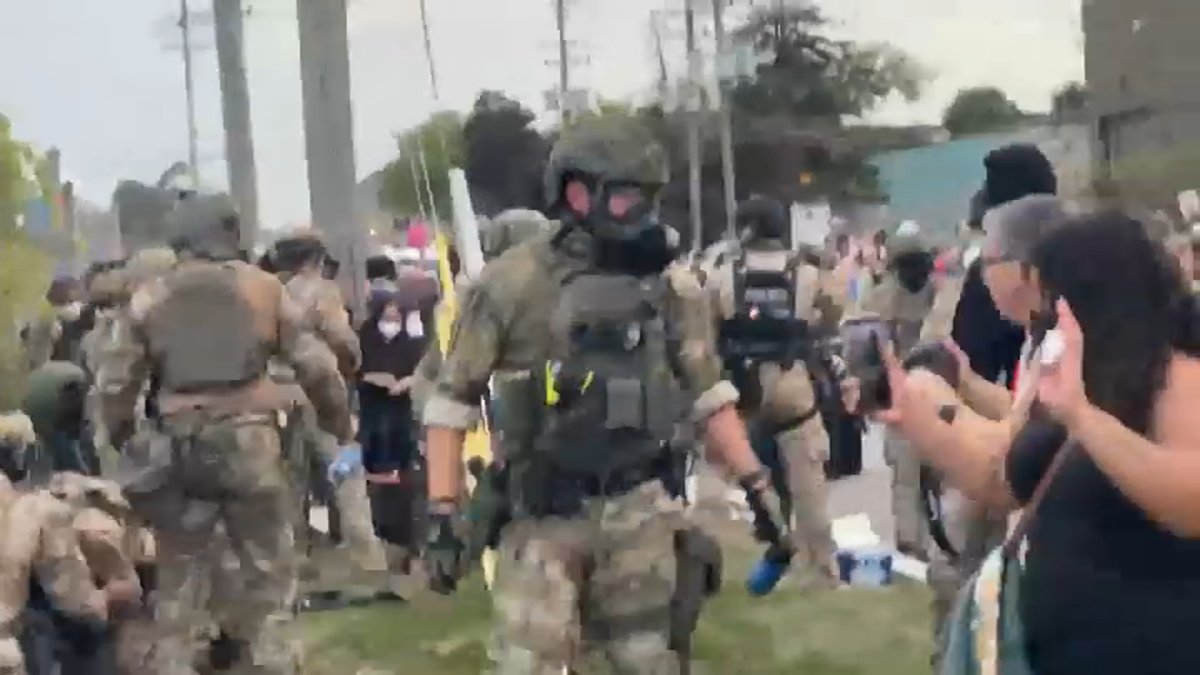 Broadview police conduct criminal probes into ICE facility – NBC Chicago