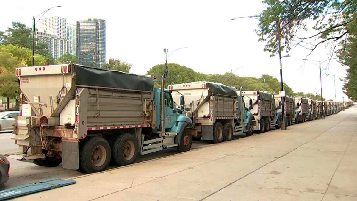 No, salt trucks weren’t blocking ICE in Chicago, city says – NBC Chicago