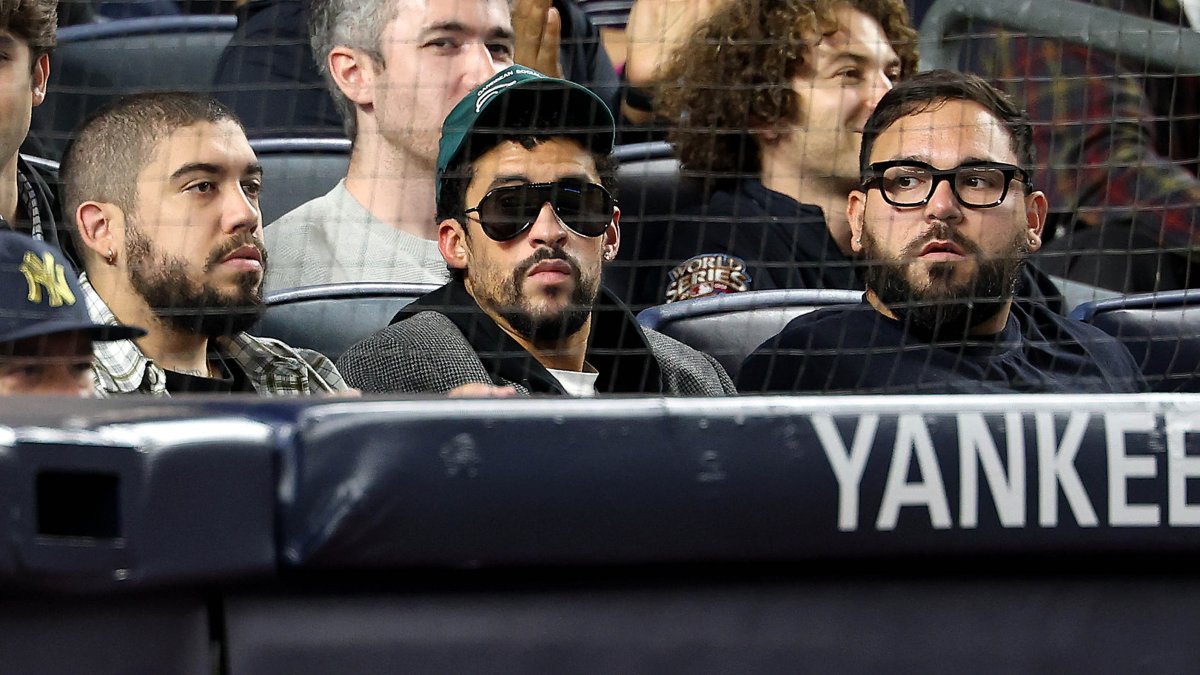 Bad Bunny nabs foul ball at Yankees playoff game – NBC Chicago