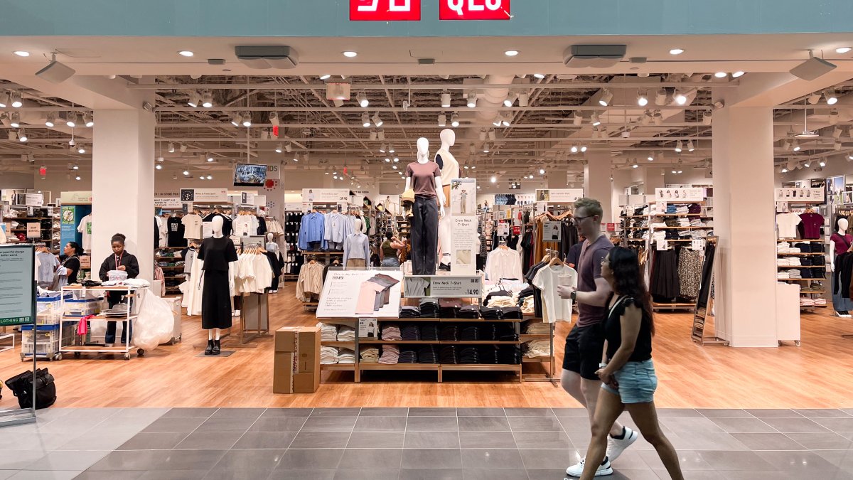Uniqlo opening Chicago-area stores on Mag Mile, in Oakbrook – NBC Chicago