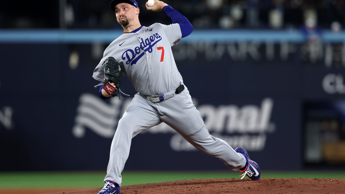 Live updates: Blue Jays take World Series Game 1 vs. Dodgers – NBC Chicago