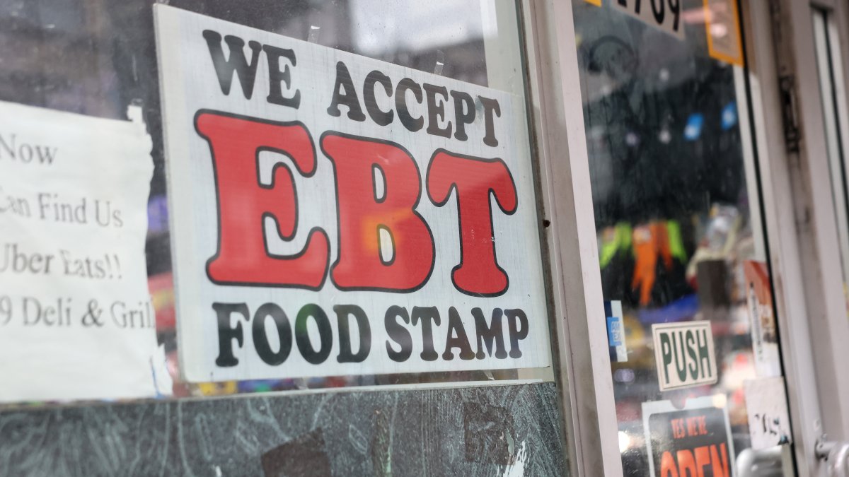 Live updates: Judges order Trump administration to pay SNAP benefits ...