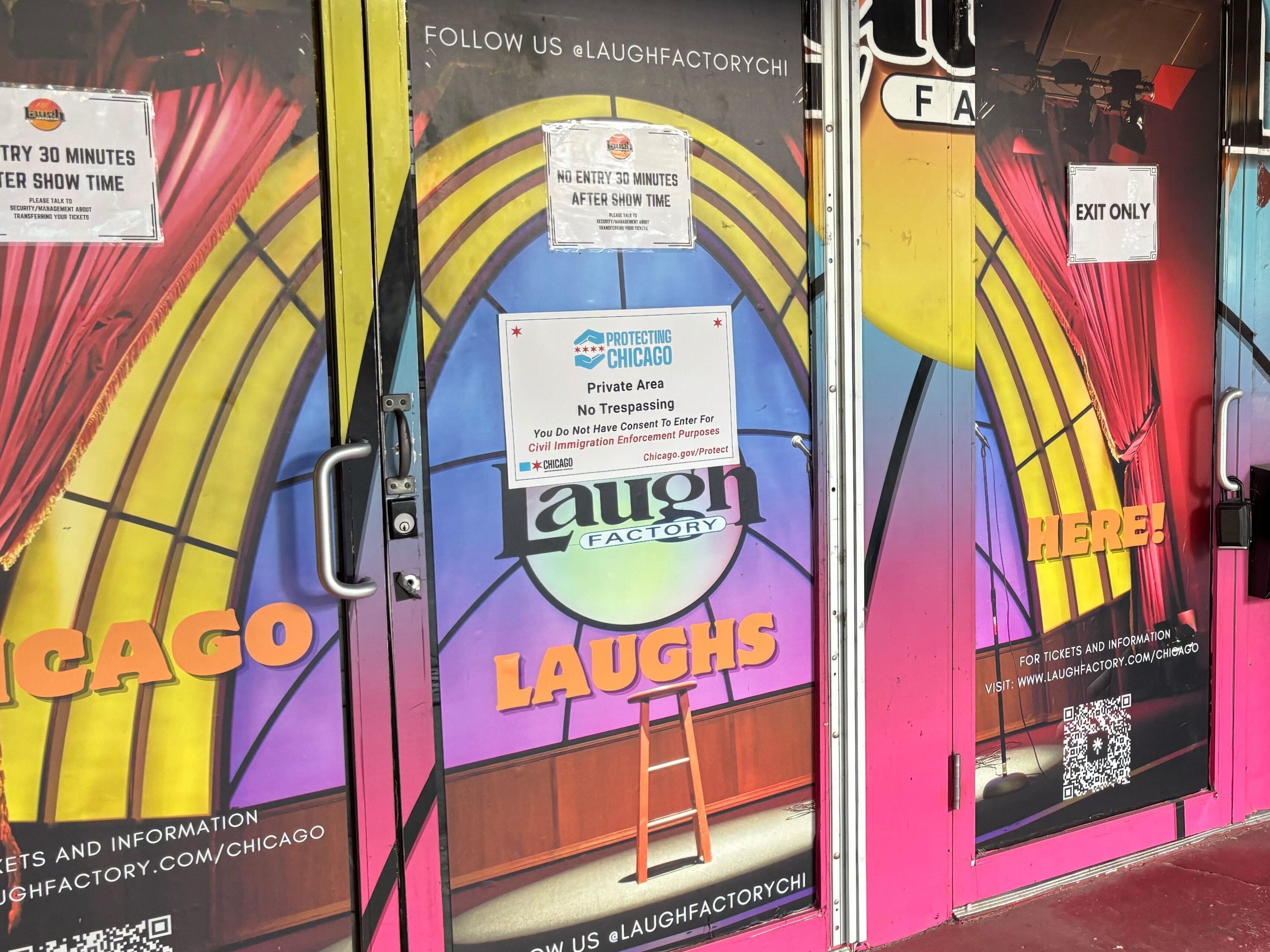 Chicago Laugh Factory manager detained by federal agents – NBC Chicago