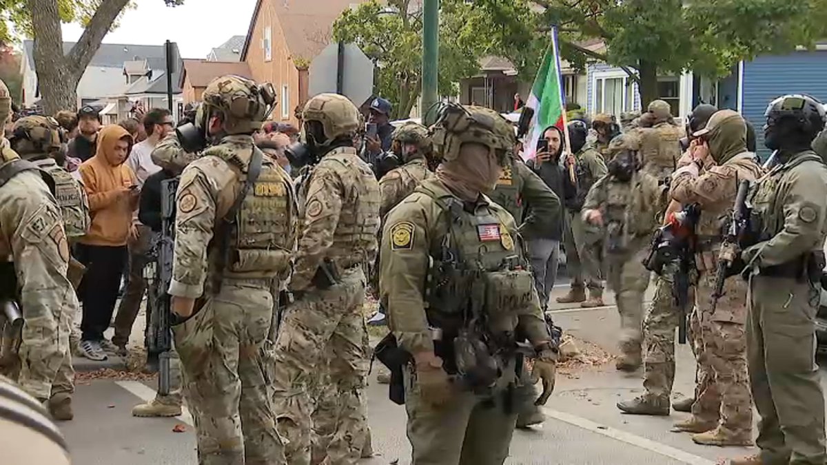 Tear gas released on crowd, Border Patrol describes pursuit and arrests ...