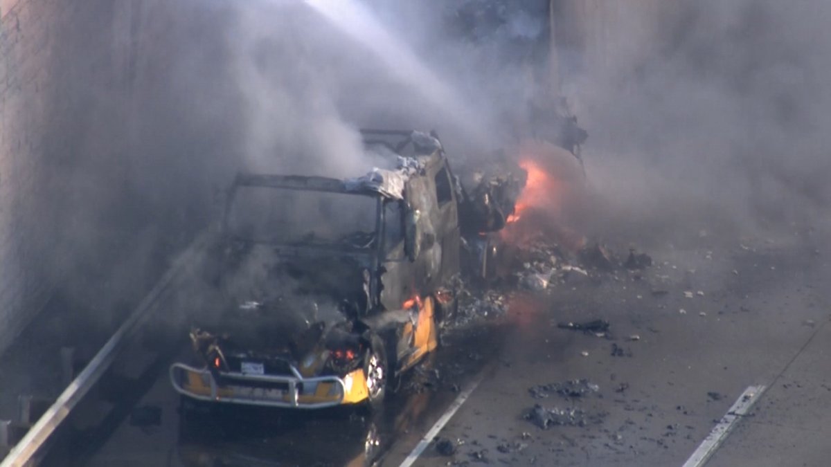 Truck fire closes Tri-State Tollway near Des Plaines – NBC Chicago