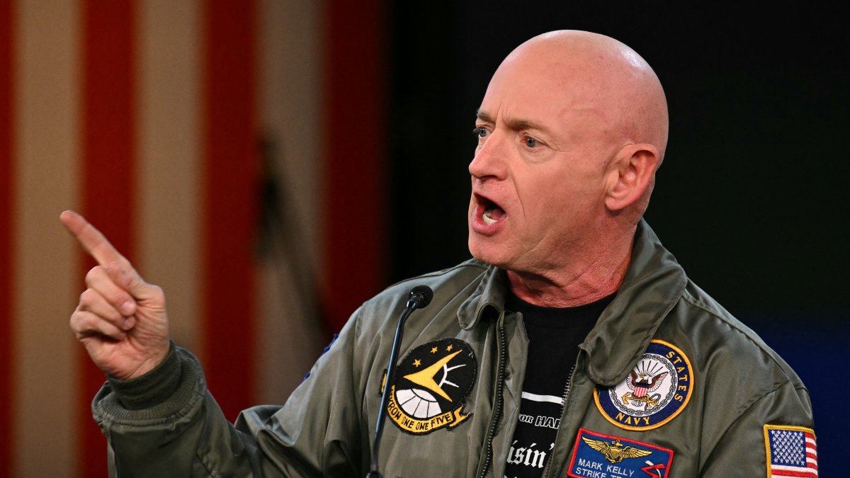 Who is Mark Kelly, the senator the Pentagon is investigating? – NBC Chicago