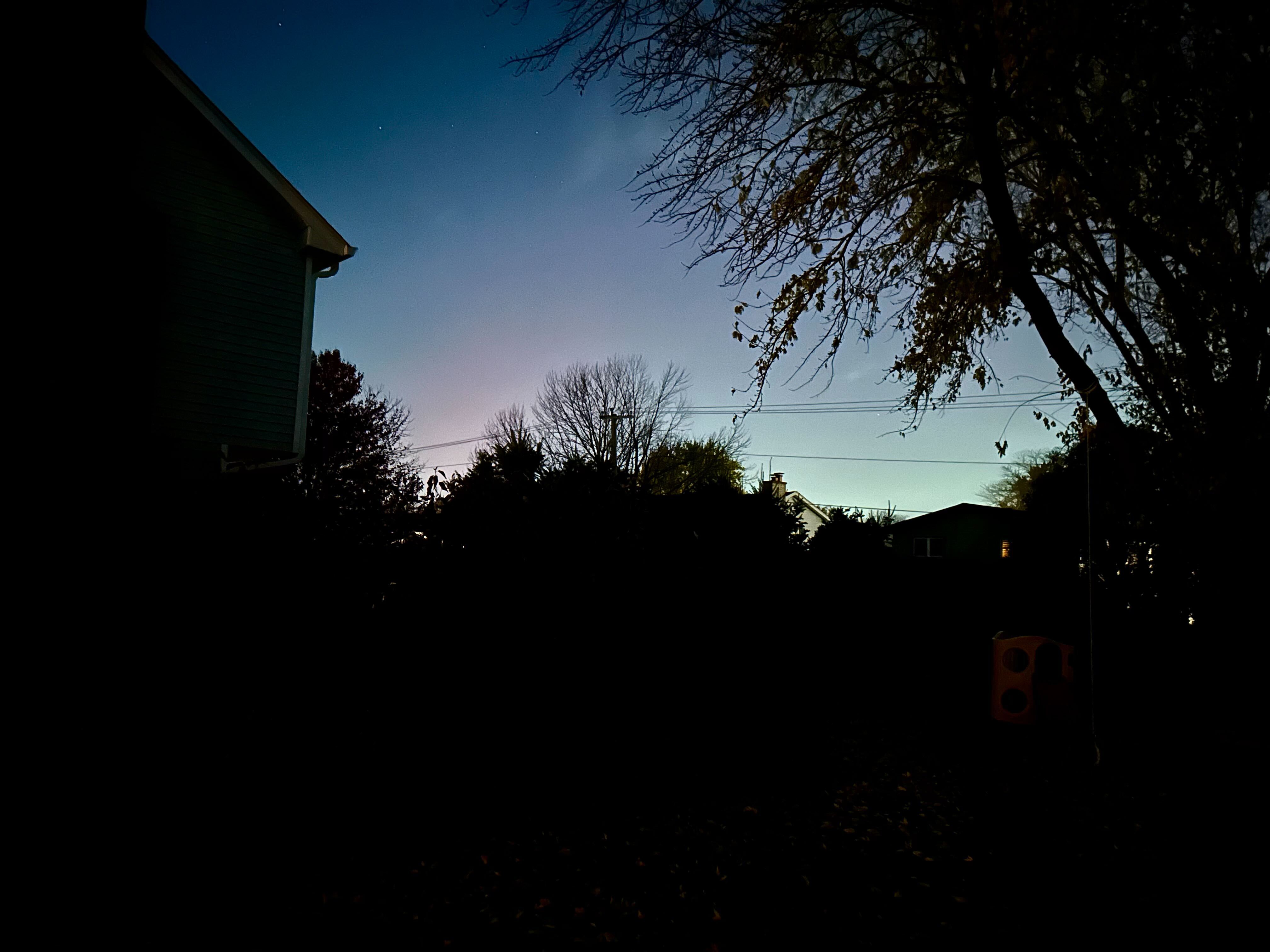 See the colorful sights of Northern Lights in the Chicago area – NBC ...