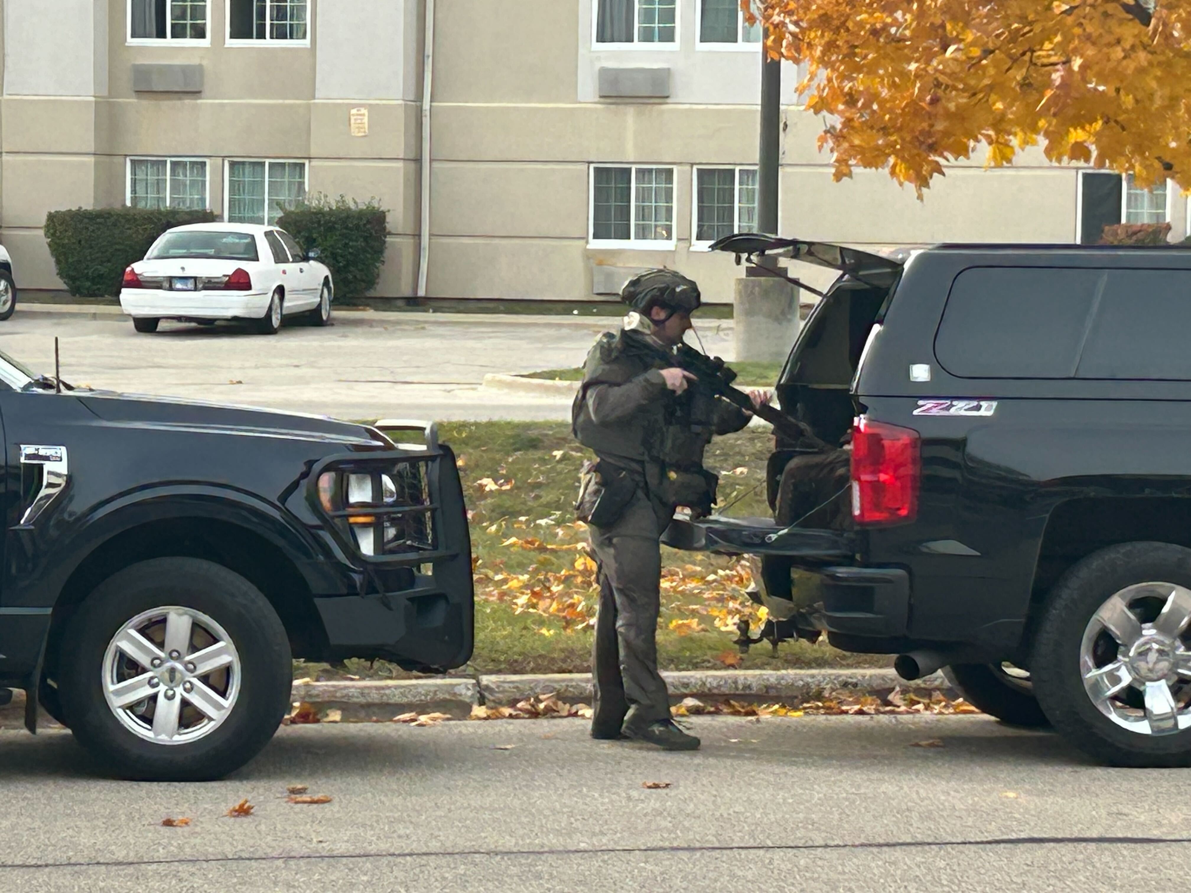 Heavy police presence at Wheeling hotel over report of man with gun ...