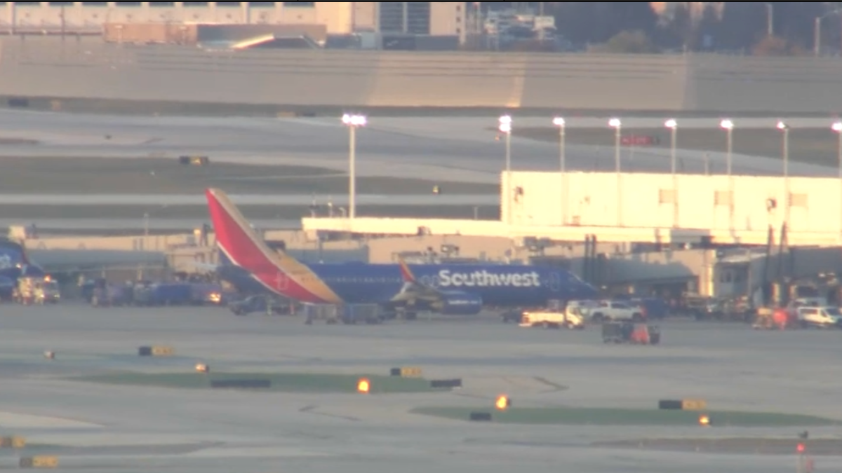 Southwest plane wing and bus collide at Chicago O’Hare airport – NBC ...