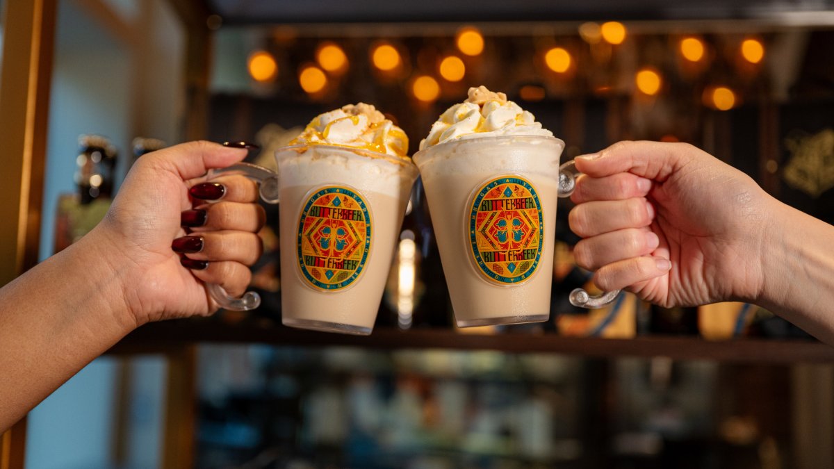 Hot Butterbeer now available at Harry Potter Shop Chicago – NBC Chicago