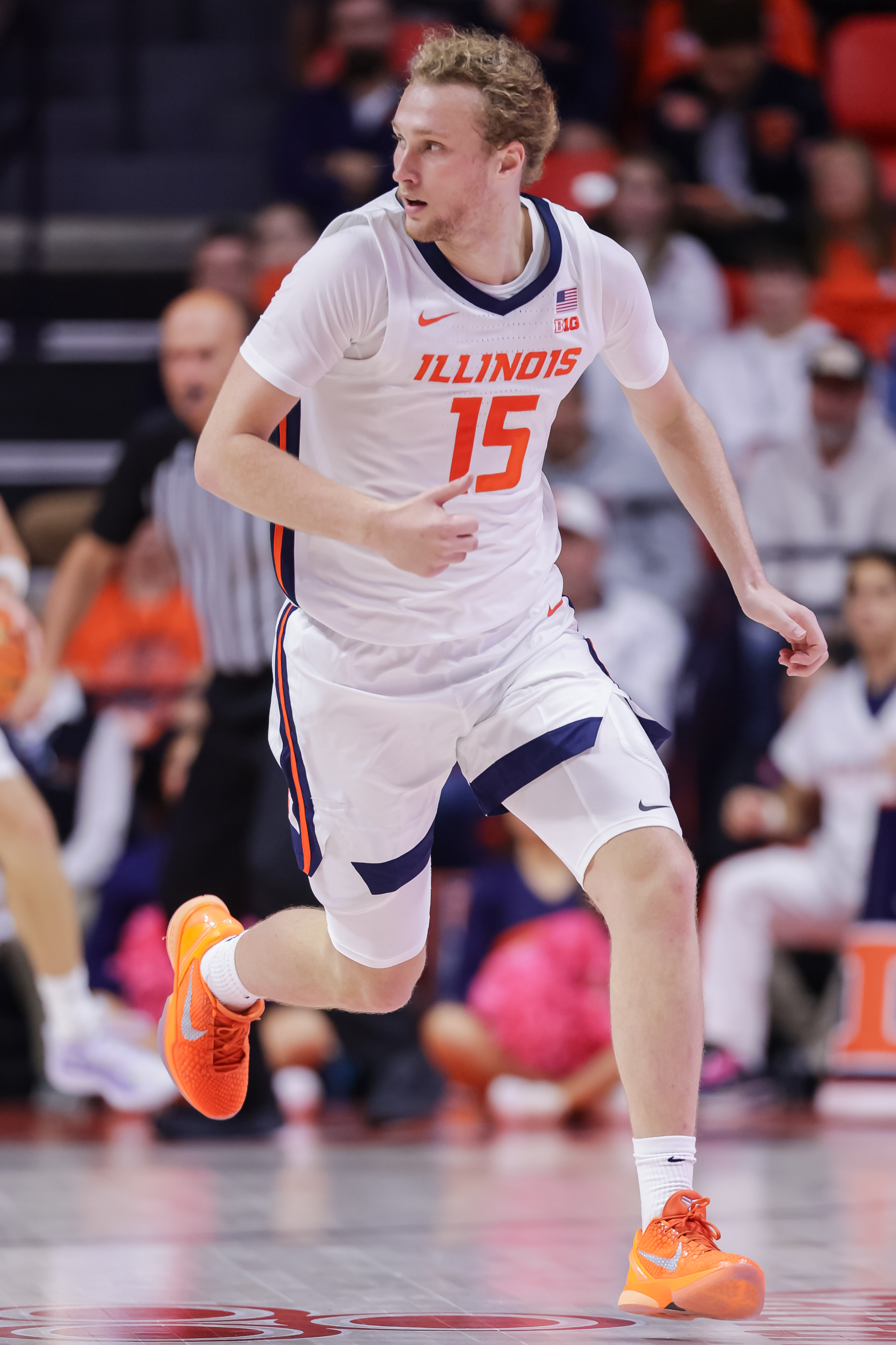 Jake Davis, Keaton Wagler power No. 20 Illinois to a 90-55 win over ...