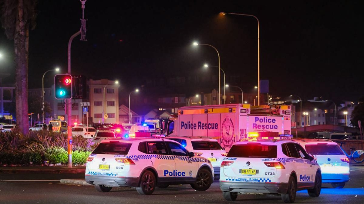 Gunmen kill 9 people at Sydney’s Bondi Beach – NBC Chicago