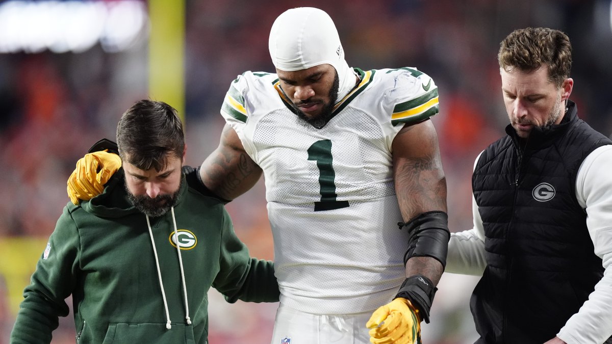 Micah Parsons suffered torn ACL, Packers reportedly believe – NBC Chicago