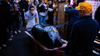 Bluefin tuna sells for record $3.2M at auction at Tokyo market – NBC ...