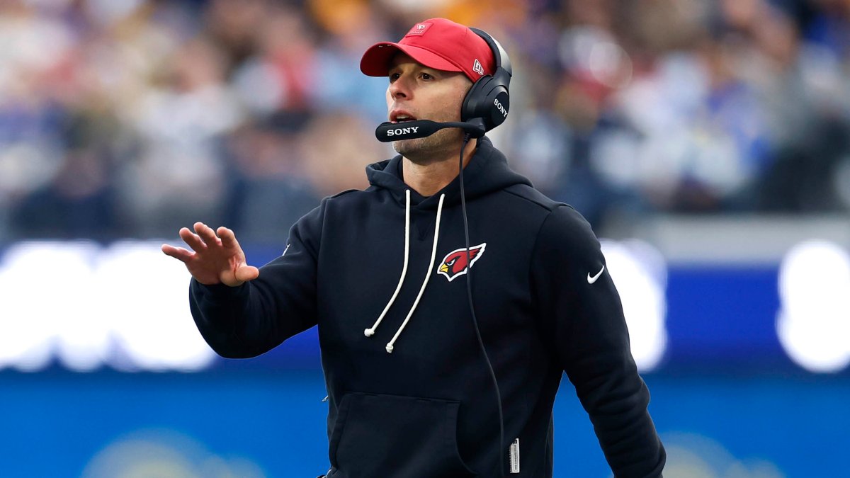 Cardinals fire Jonathan Gannon with 15-36 record over 3 seasons – NBC ...