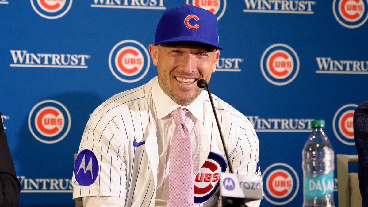 Alex Bregman and family melt hearts with adorable Wrigley arrival – NBC ...