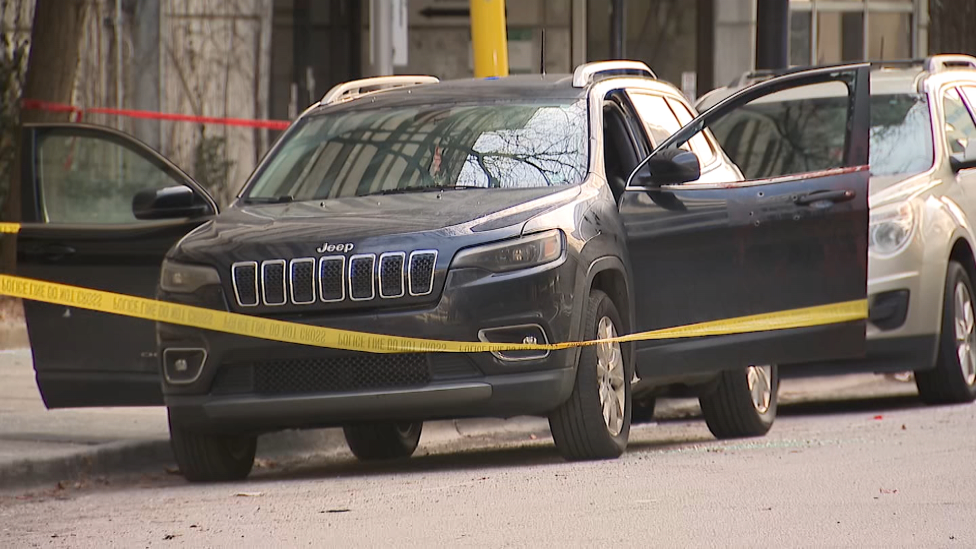 Rush University employee shot outside Chicago hospital: Police – NBC ...