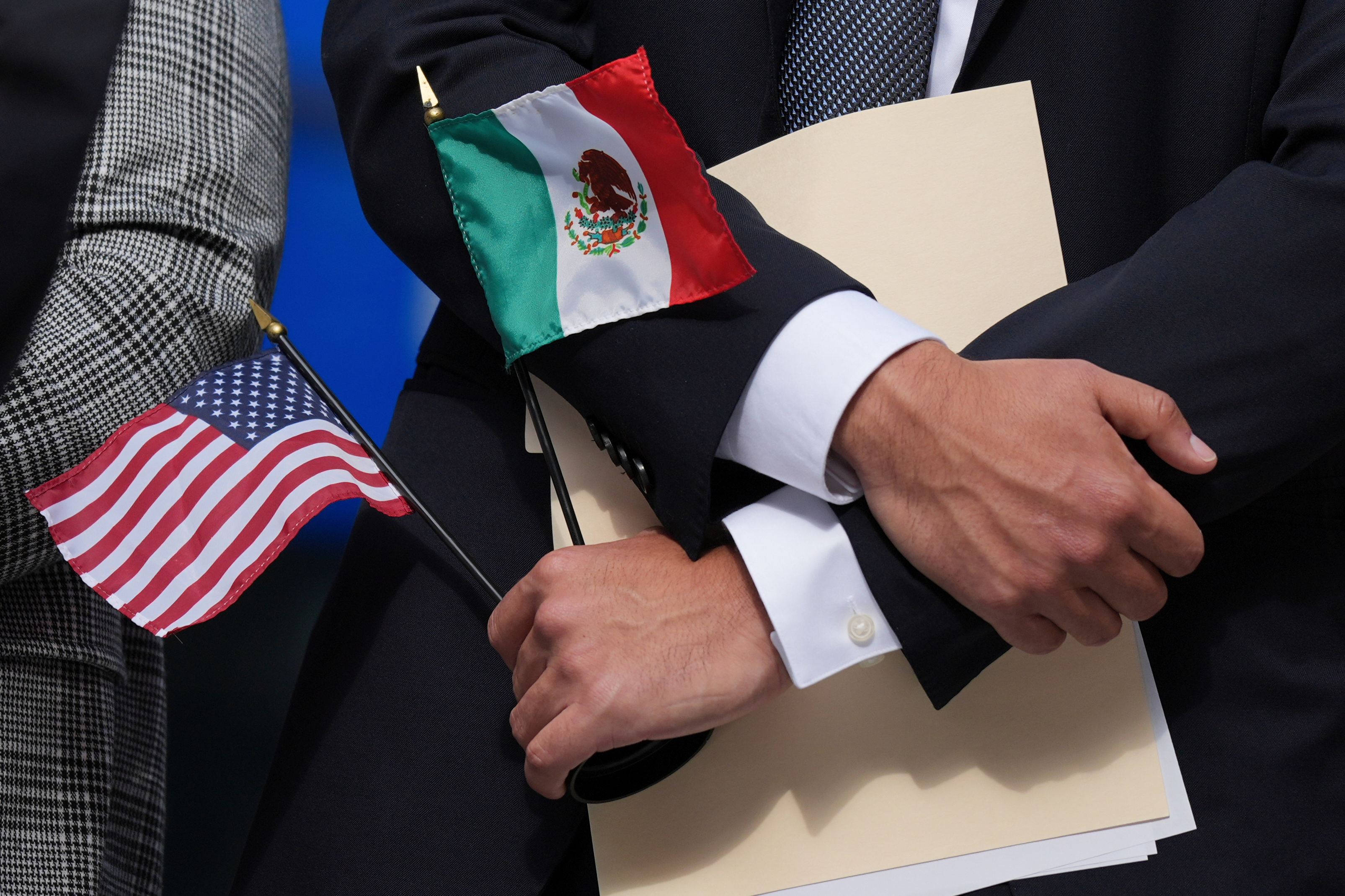 Why are many Hispanic surnames formed from 2 names – NBC Chicago