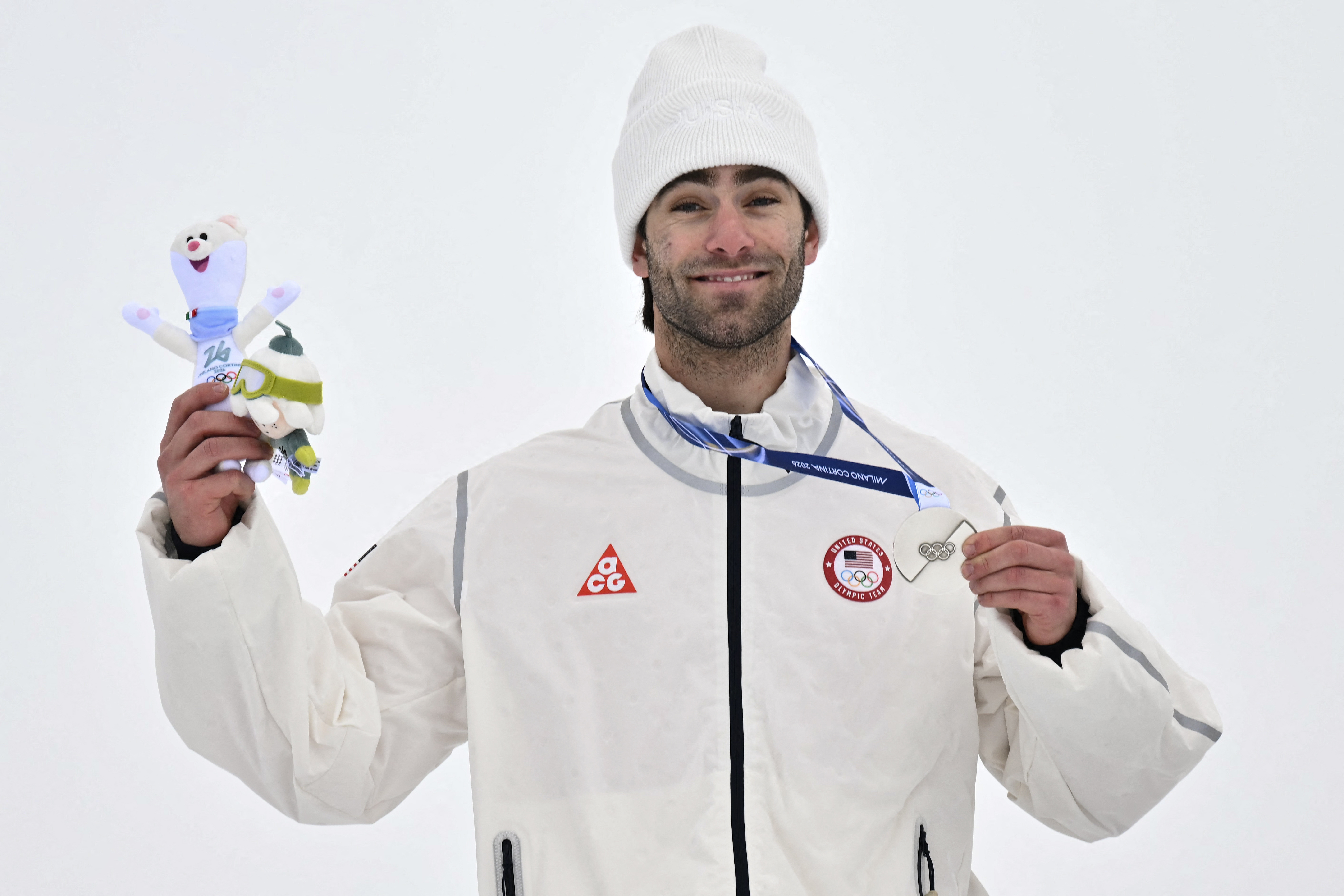 Team USA’s Alex Hall earns silver in men’s freeski slopestyle – NBC Chicago