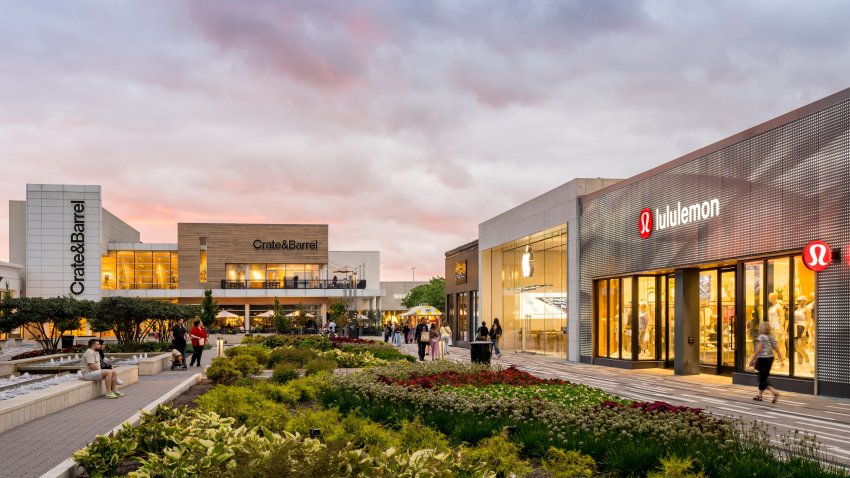 Oakbrook Center Mall adds paid parking spots – NBC Chicago
