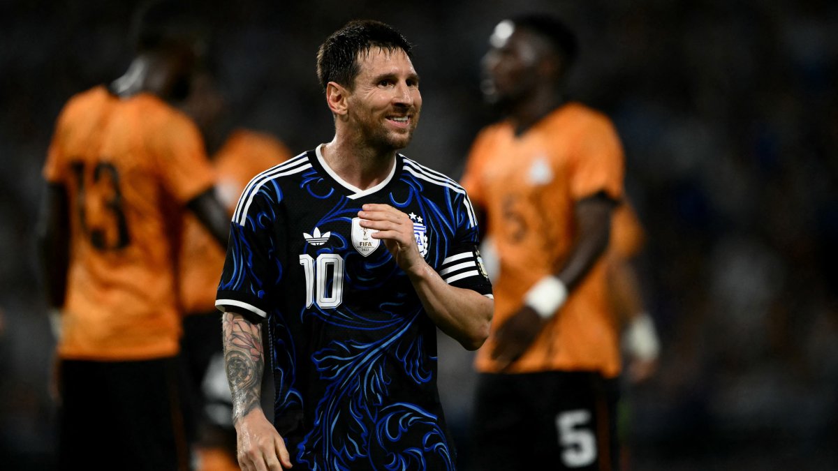 Messi shines in possible last Argentina home game vs. Zambia – NBC Chicago