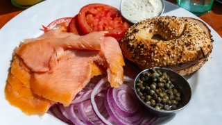 Iconic Chicago restaurant The Bagel plans new Glenview location – NBC ...
