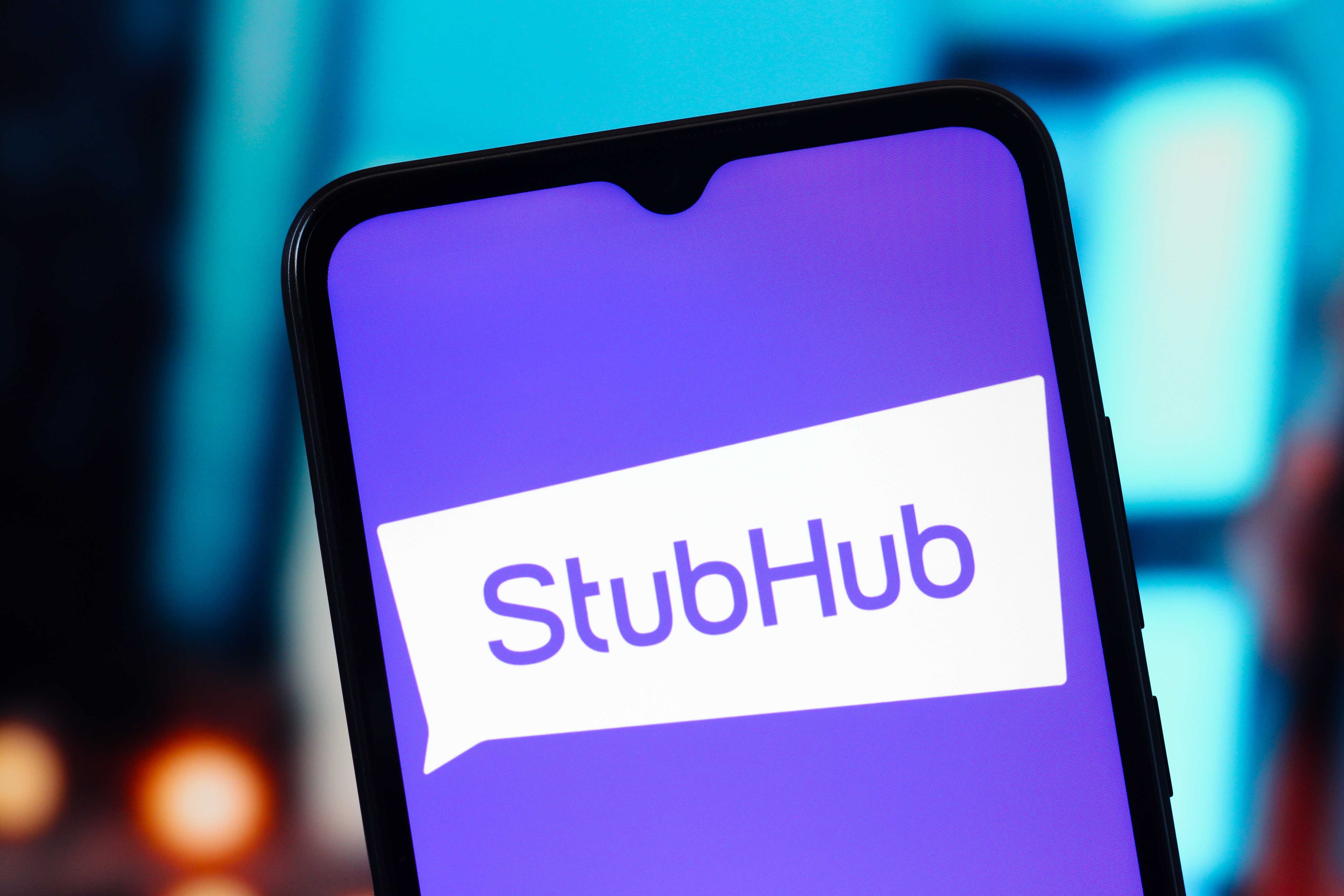 StubHub refunding $10M in FTC ticket prices case – NBC Chicago