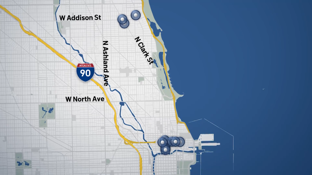 15 forced at gunpoint to transfer funds, hand over phones in Chicago ...